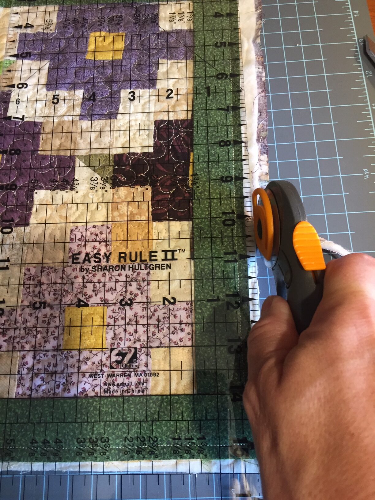 Wild Flowers Mini Quilt Pattern ~ A Pretty Posie Project! - lakegirlquilts