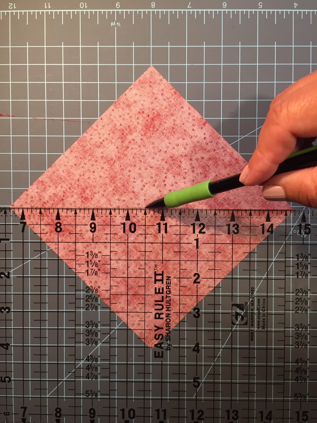 Quarter Square Sawtooth Star Quilt Block for Beginners - lakegirlquilts