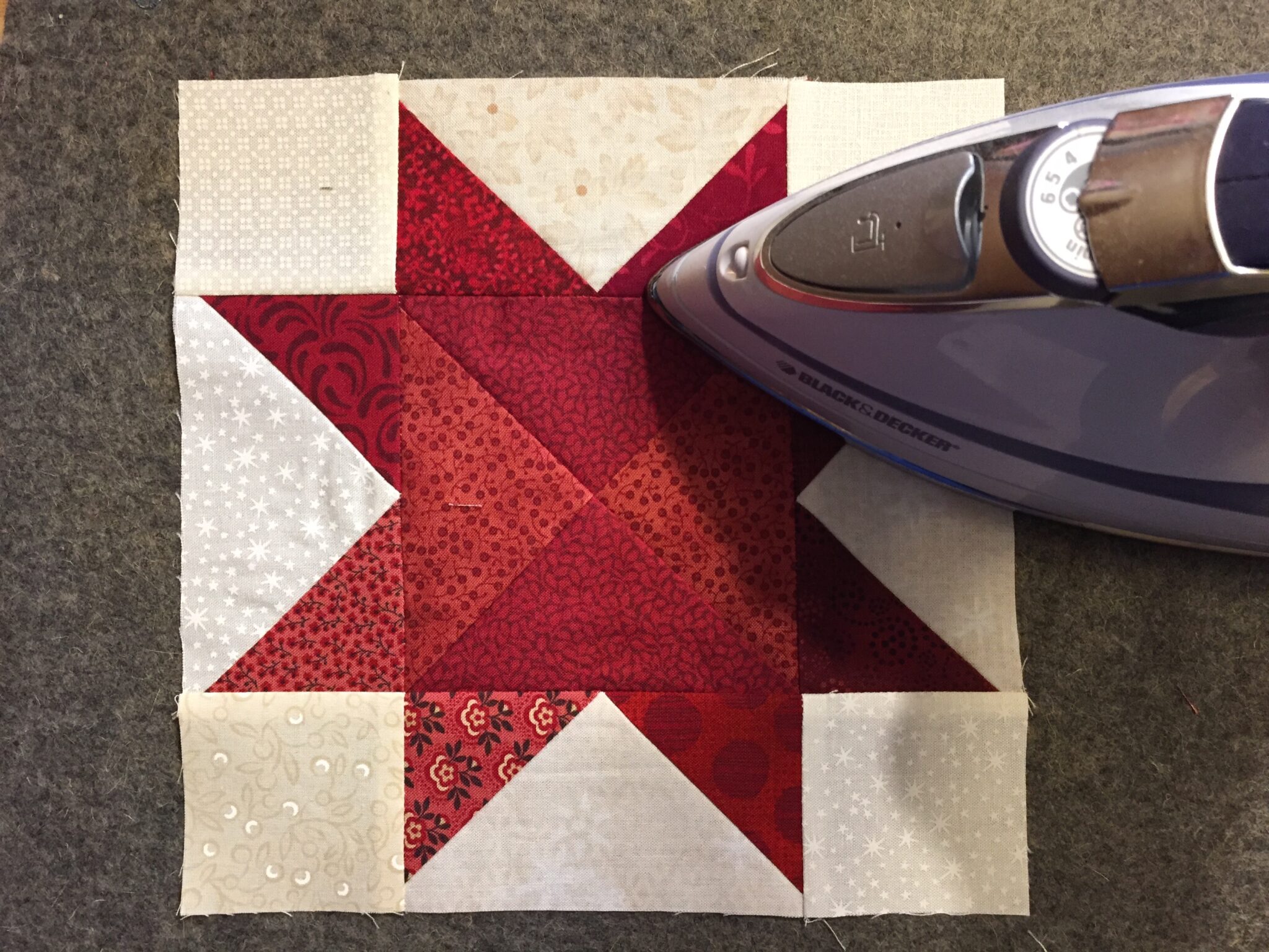 Quarter Square Sawtooth Star Quilt Block for Beginners - lakegirlquilts