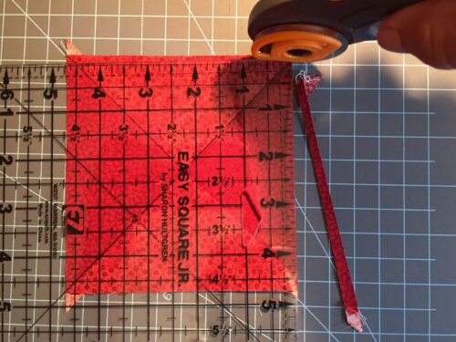 Easy Quarter Square Triangle Blocks for Beginners - lakegirlquilts