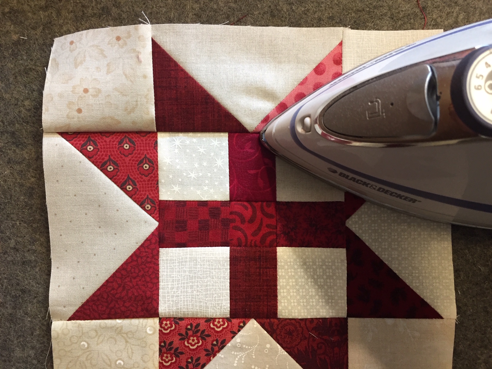 Cross Sawtooth Quilt Block for Beginners - lakegirlquilts