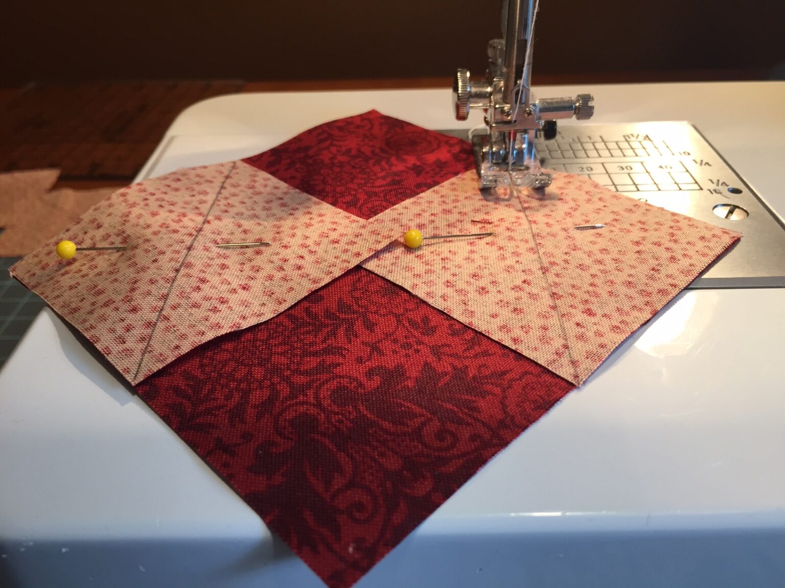 How to Make a Square in a Square Quilt Block for Beginners - lakegirlquilts