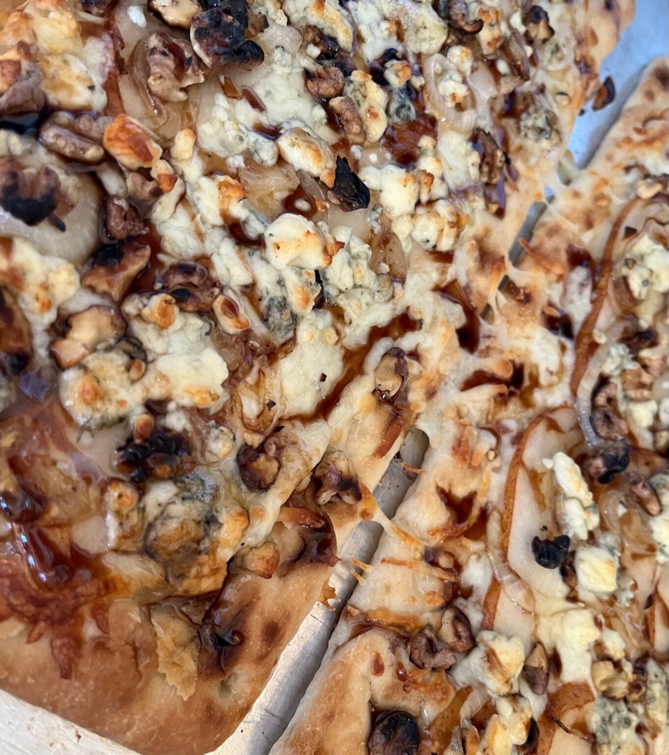 Honey Pear Blue Cheese Flatbread - lakegirlquilts