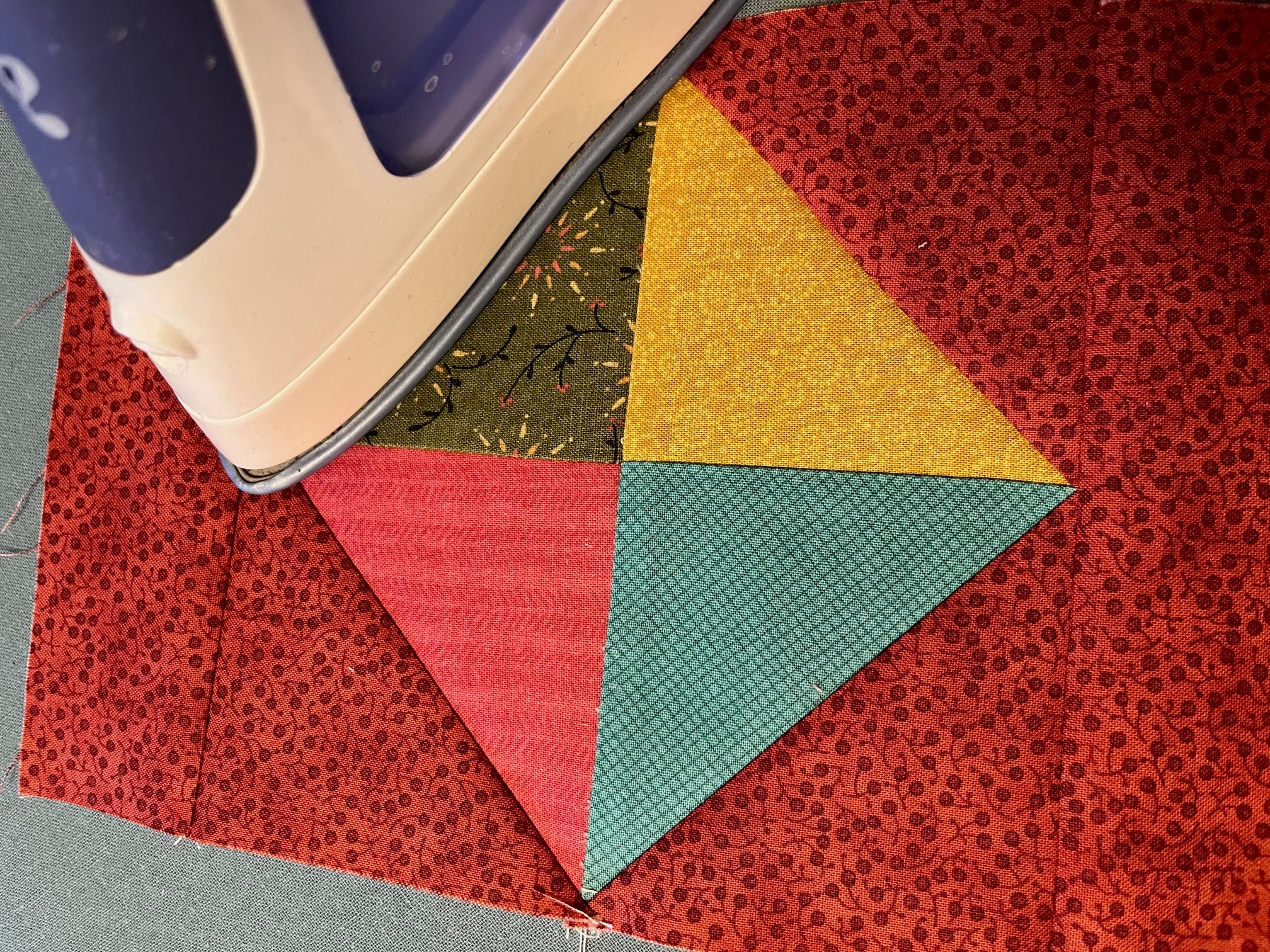 Ornament #8 Quilt Block for Shiny + Bright Quilt - lakegirlquilts