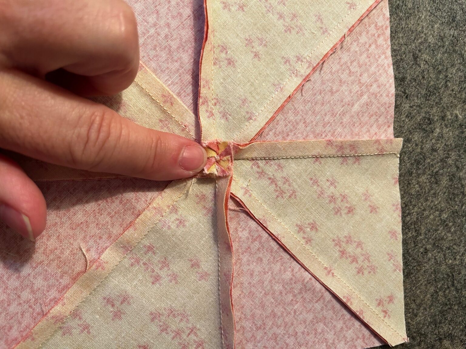 Easy Pinwheel Quilt Block for Beginners - lakegirlquilts